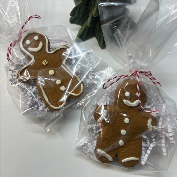 Holiday | Gingerbread Man Holiday Decor Set | Poshmark